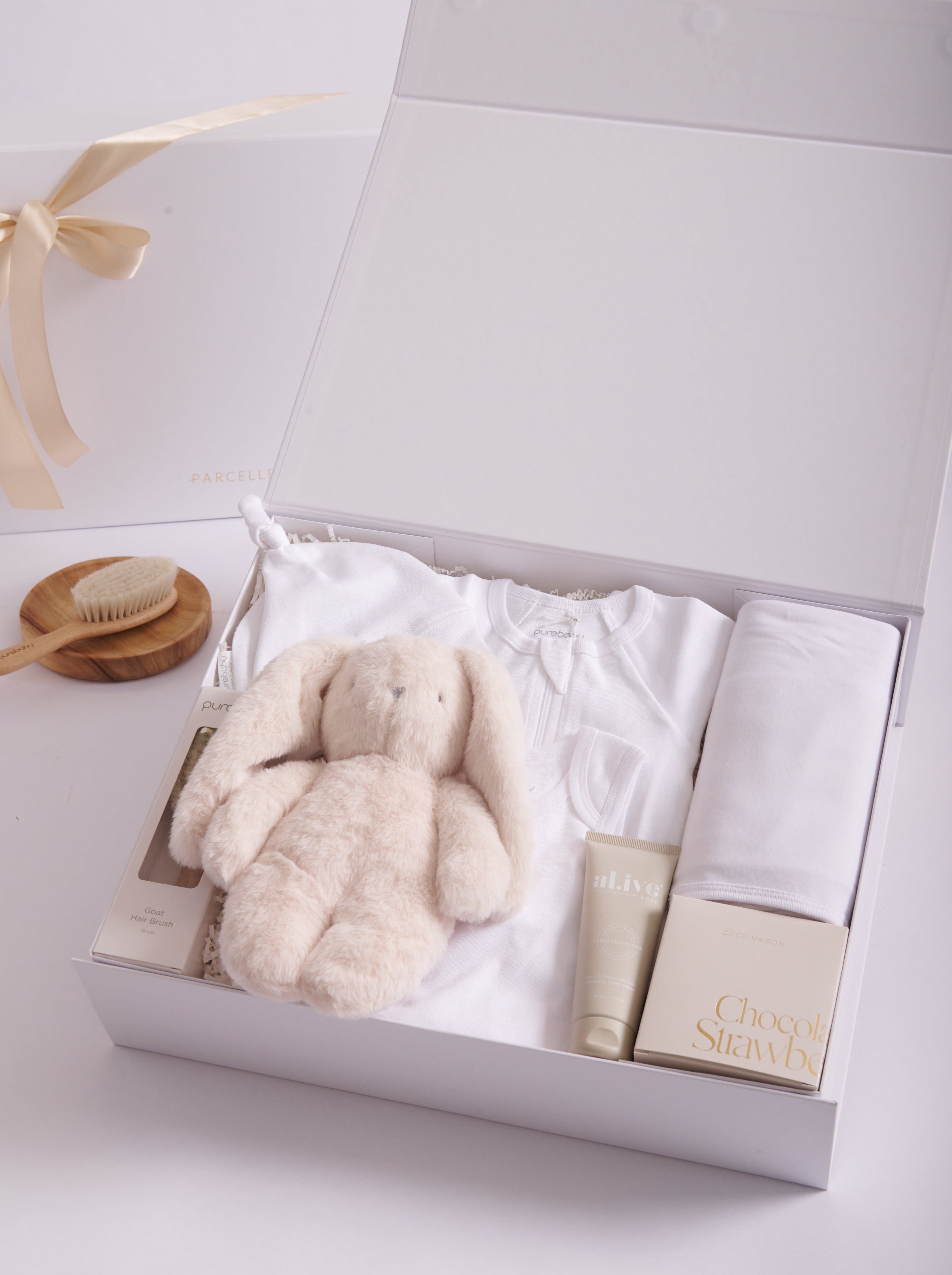 Luxury Newborn Bundle | Luxury Baby Hampers | Parcelle